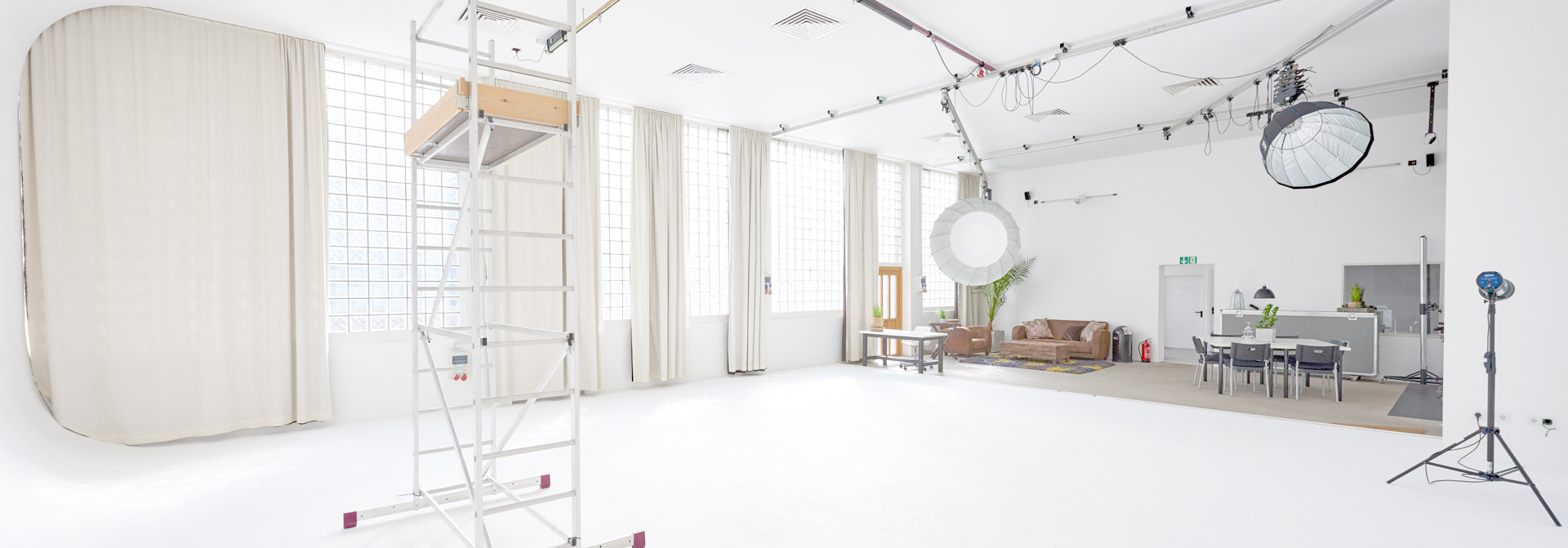 Studio 1 | VISUAL PURSUIT